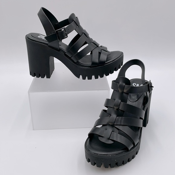 SM New York | Shoes | Sm New York Black Nova Strappy Platform Chunky ...